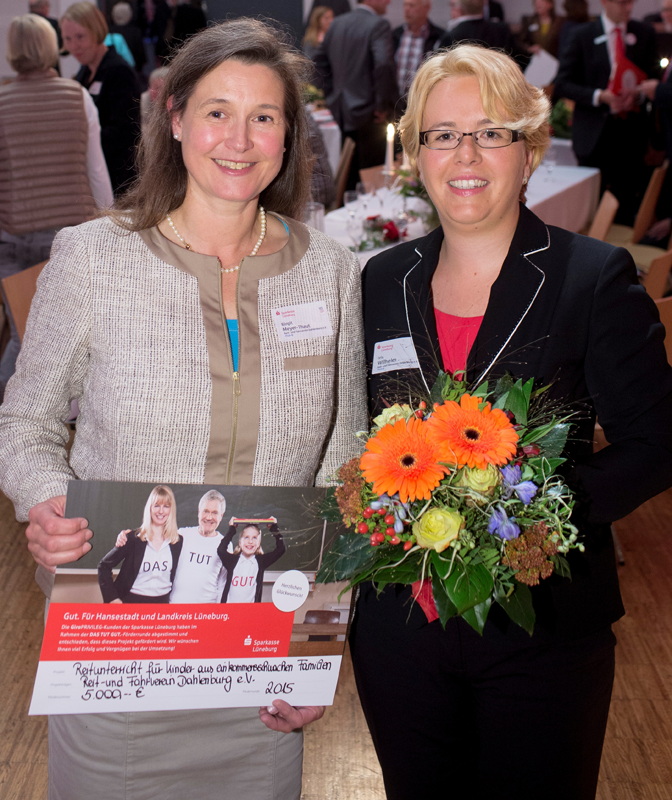 Freude bei Birgit Meyer-Thaut und Iris Wilhelm (Foto: Tamme) | Reit ...
